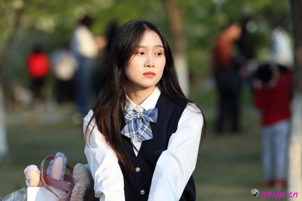 (美腿&皮鞋)超级无敌漂亮的校园装美女生,身材腿型超级好!78张 – abcjp原创