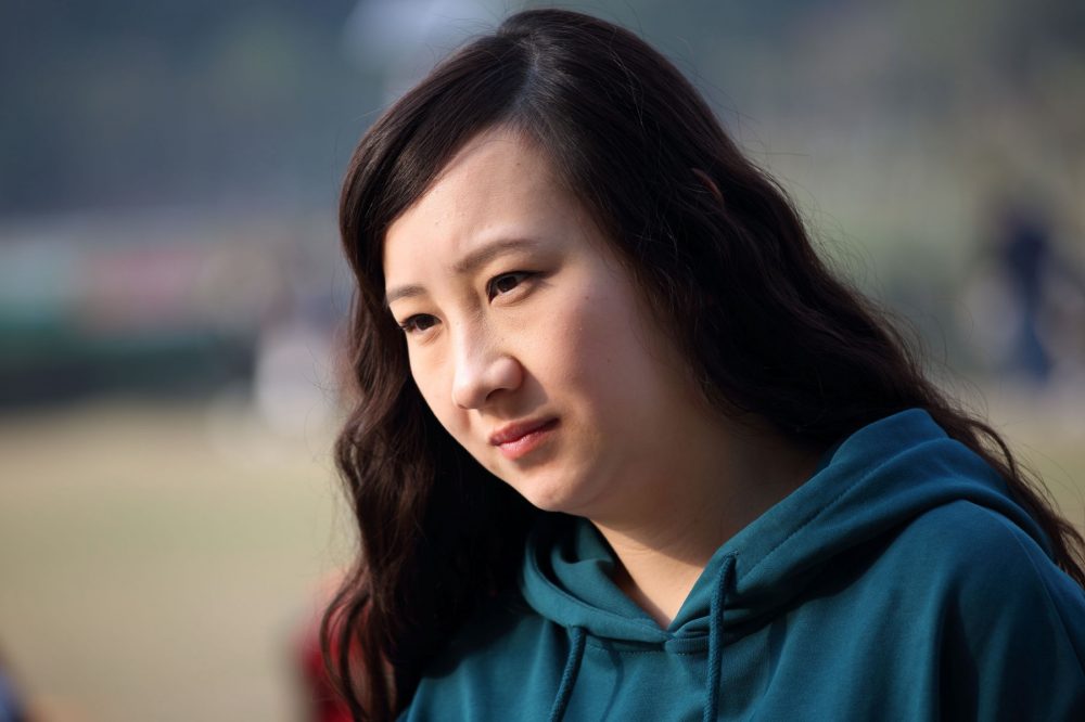 (裸足)身材好棒且皮肤好嫩滑的丽人，肤色超粉嫩超雪白，脚底好美啊！90张 – abcjp原创