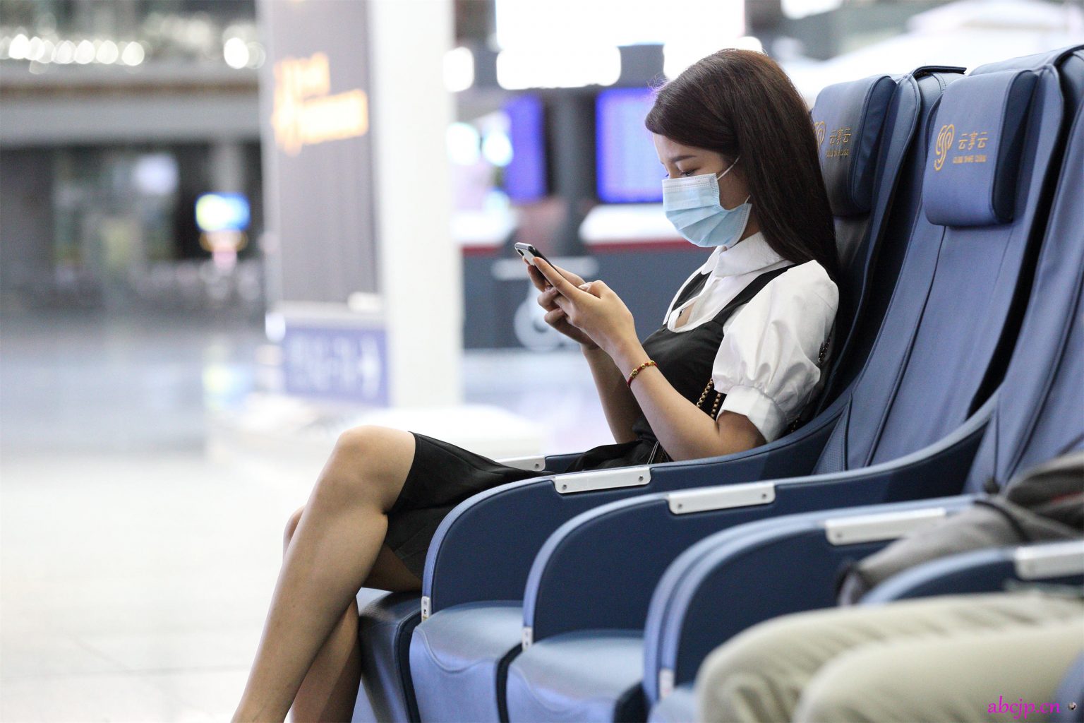 (高跟鞋)好苗条性感的白领美女啊,骨感纤瘦原味大气的高跟美脚!78张 – abcjp原创